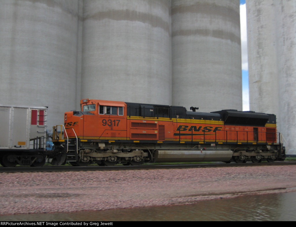 BNSF 9317